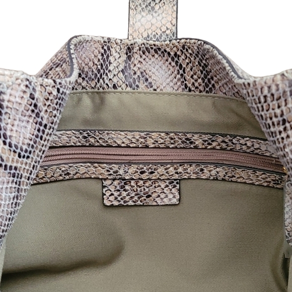 G.I.L.I. | Bags | Gili Got It Love It Large Leather Python Snake ...